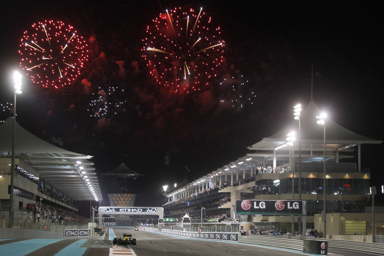 Voorbeschouwing Grand Prix van Abu Dhabi '14 - Formule1.nl Voorbeschouwing Grand Prix van Abu Dhabi '14 - Formule1.nl
