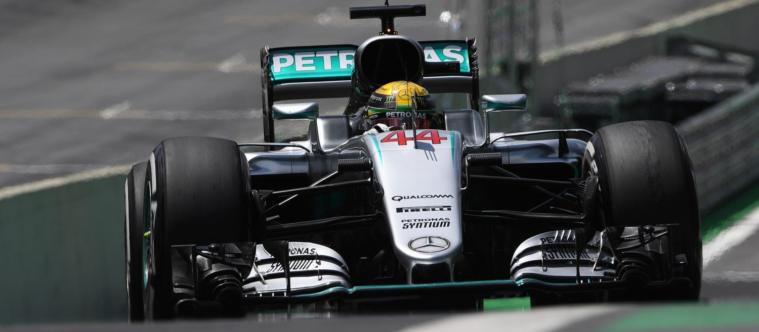 VT2: Eerste plek opnieuw prooi voor Hamilton - Formule1.nl