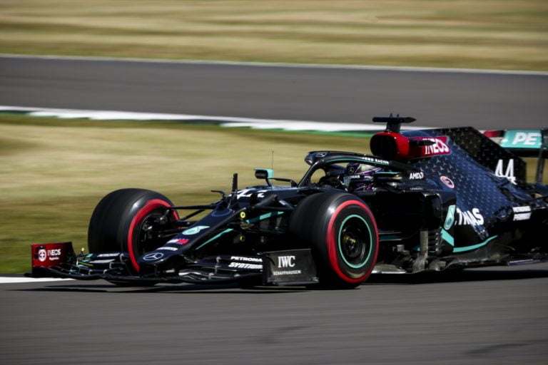 VT2: Mercedes zet opnieuw de toon, Racing Point strijdt mee bovenin ...