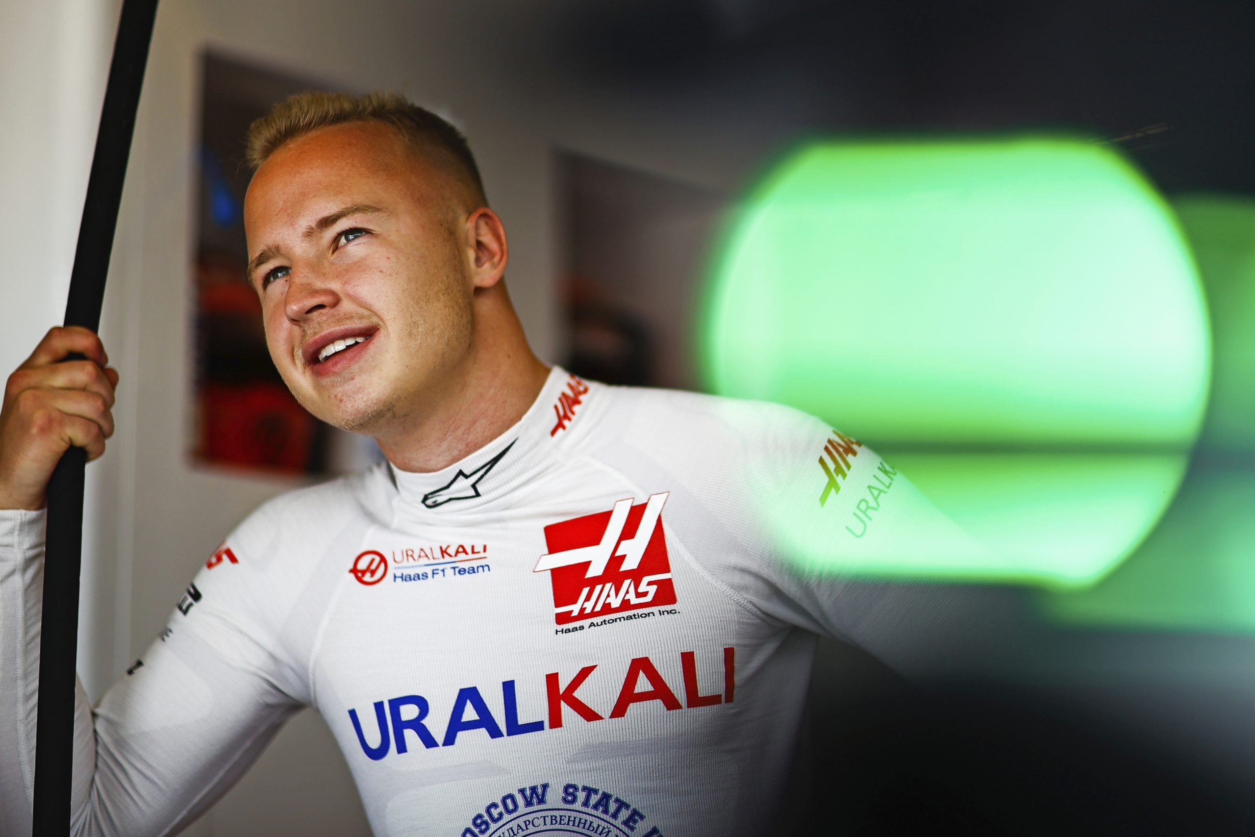 Mazepin heeft geen zin om fake te zijn: 'Ik word niet gedreven door ...