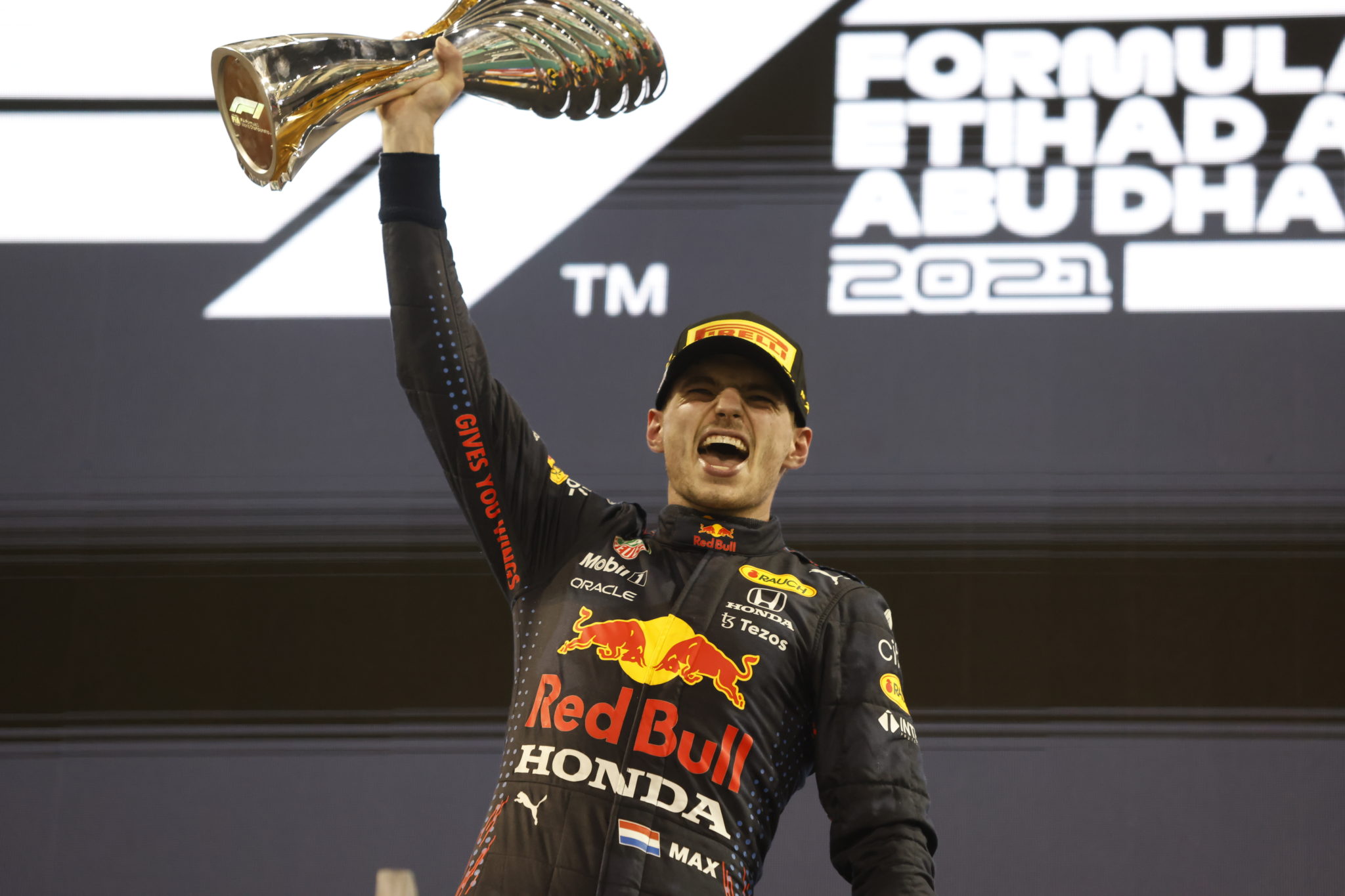 In beeld: Red Bull en Verstappen vieren kampioensfeest in Abu Dhabi