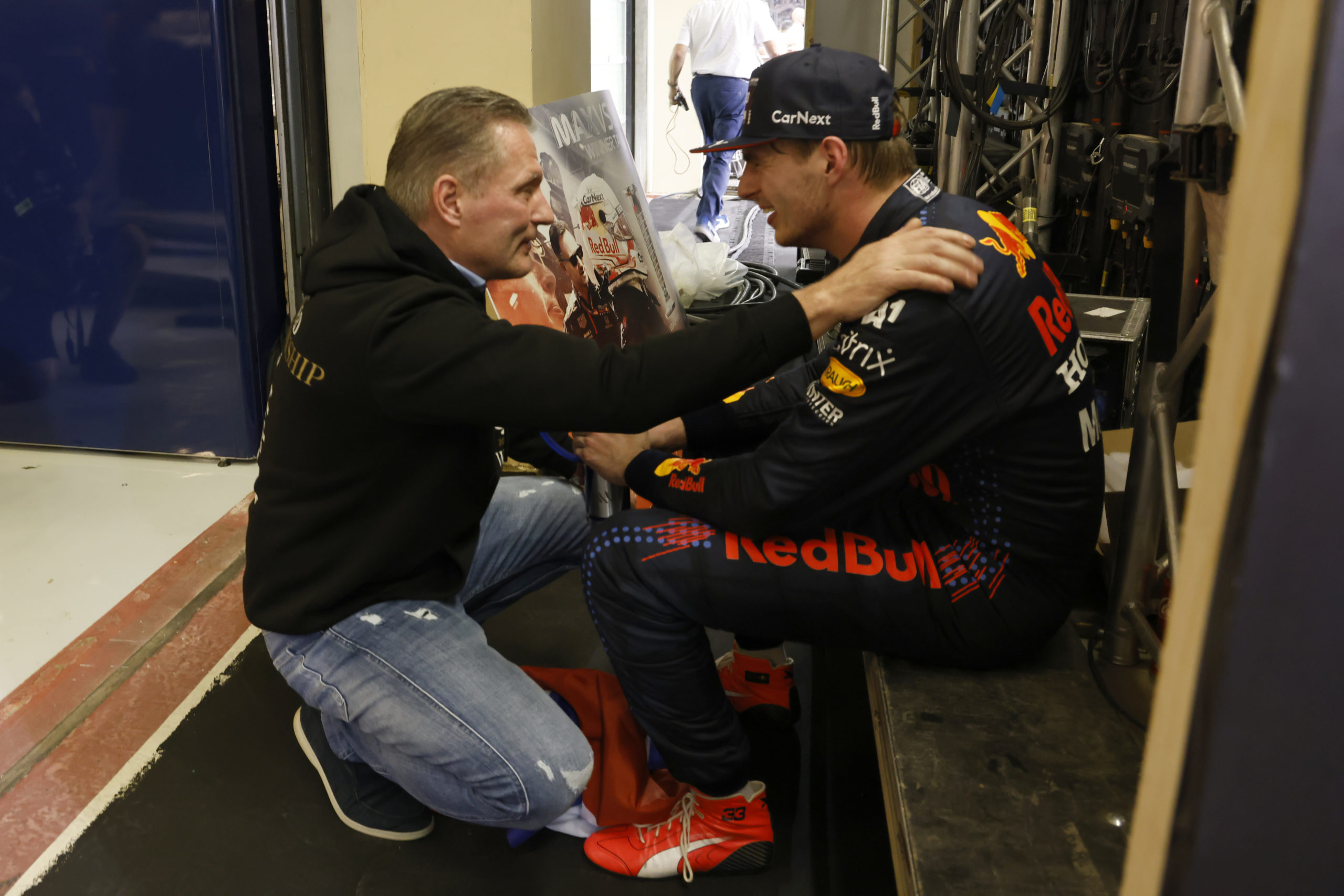 In beeld: Red Bull en Verstappen vieren kampioensfeest in Abu Dhabi