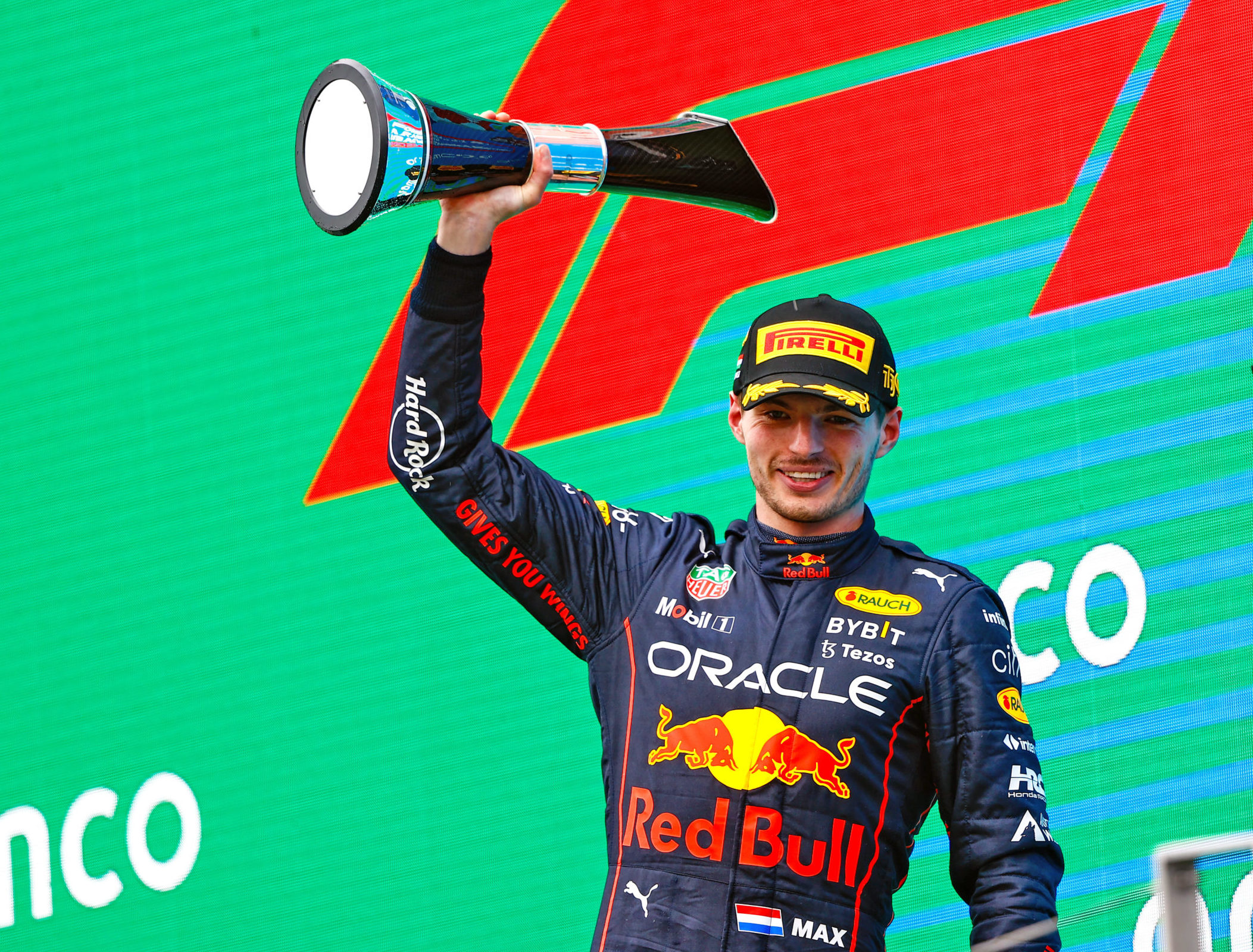 Tussenrapport Olav Mol: 'Verstappen heeft één hand op de beker' - Formule1.nl