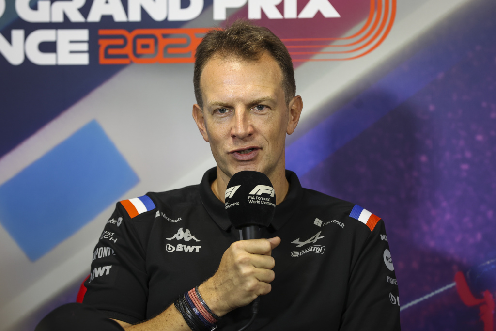 Alpine-CEO geeft Piastri trap na: 'Russell is ook goed terechtgekomen ...