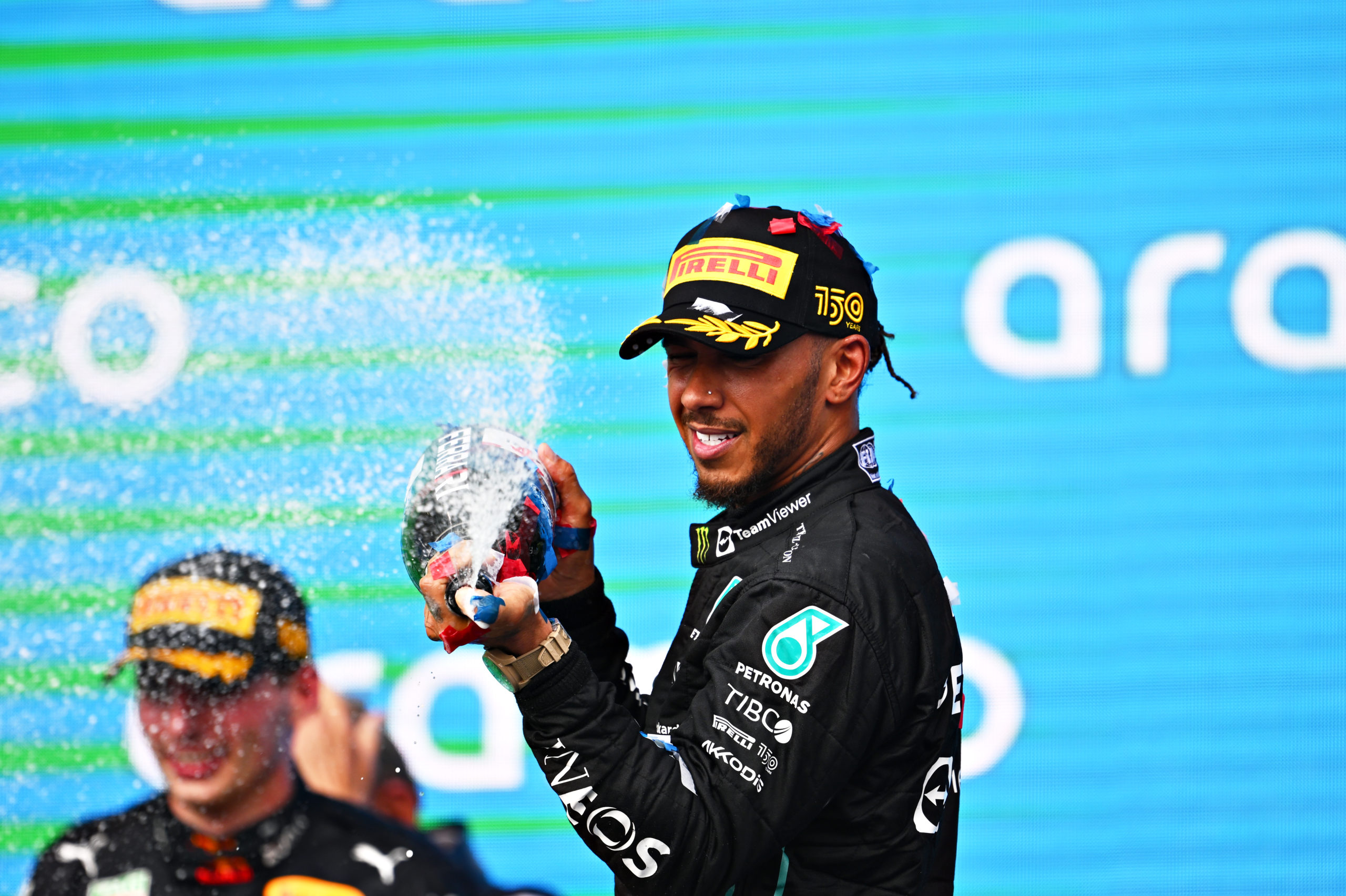 Hamilton mist gouden kans op eerste overwinning van 2022: 'Het was zo ...