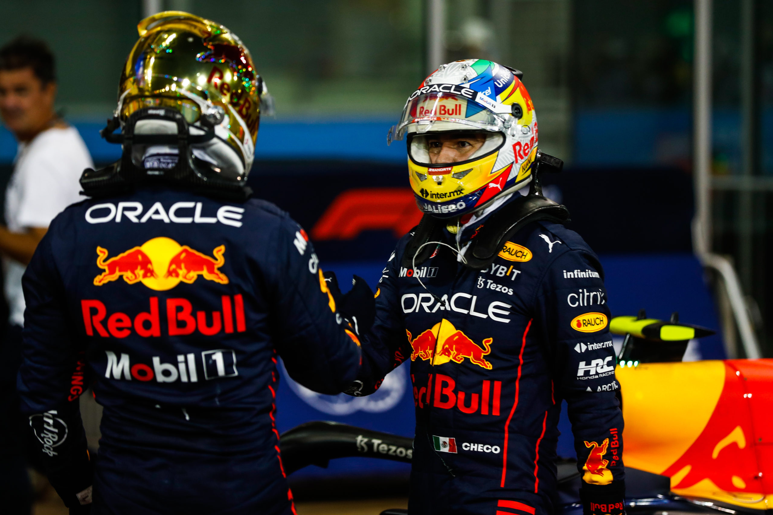 Pérez blij met teamwerk Verstappen in kwalificatie: 'Max deed het ...