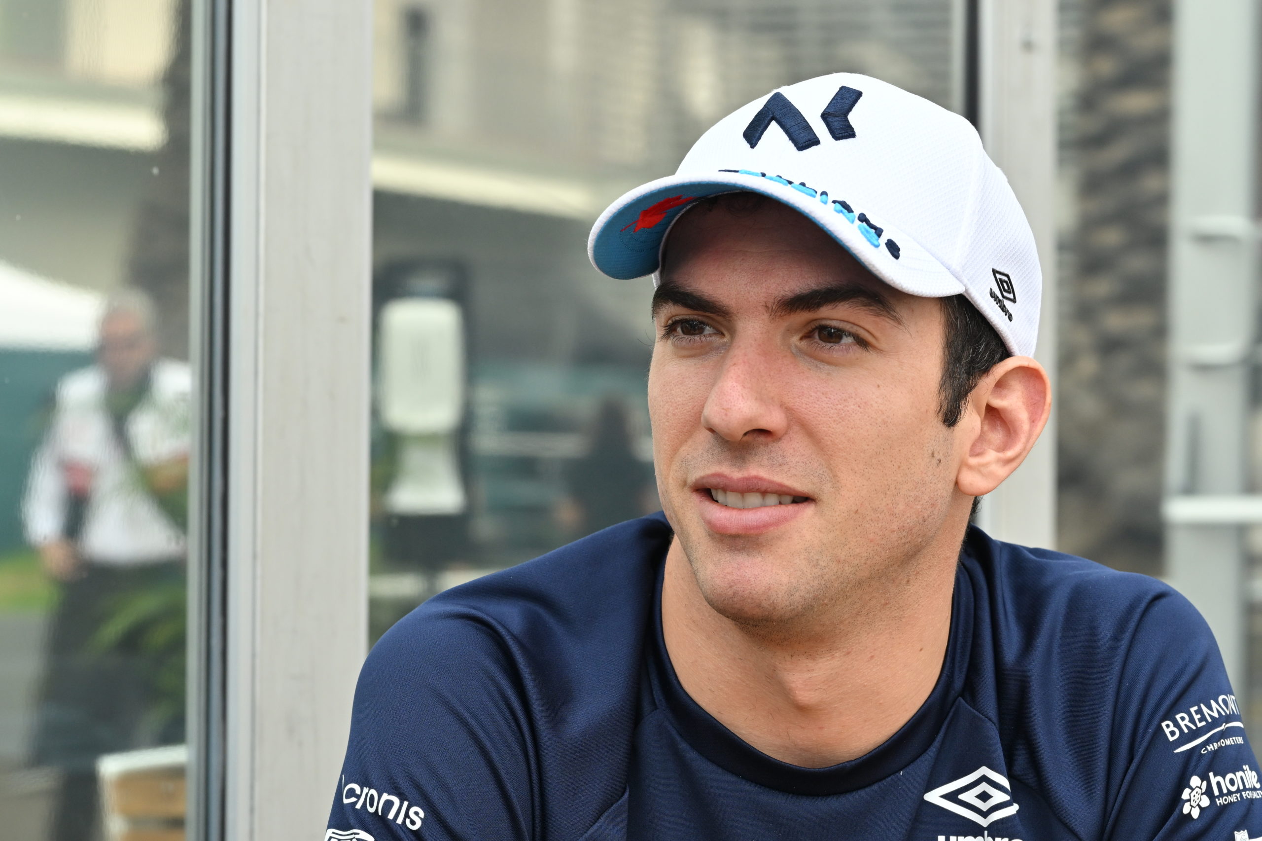 Latifi over de F1-klok die aftikt, het missen van het echte racen en ...