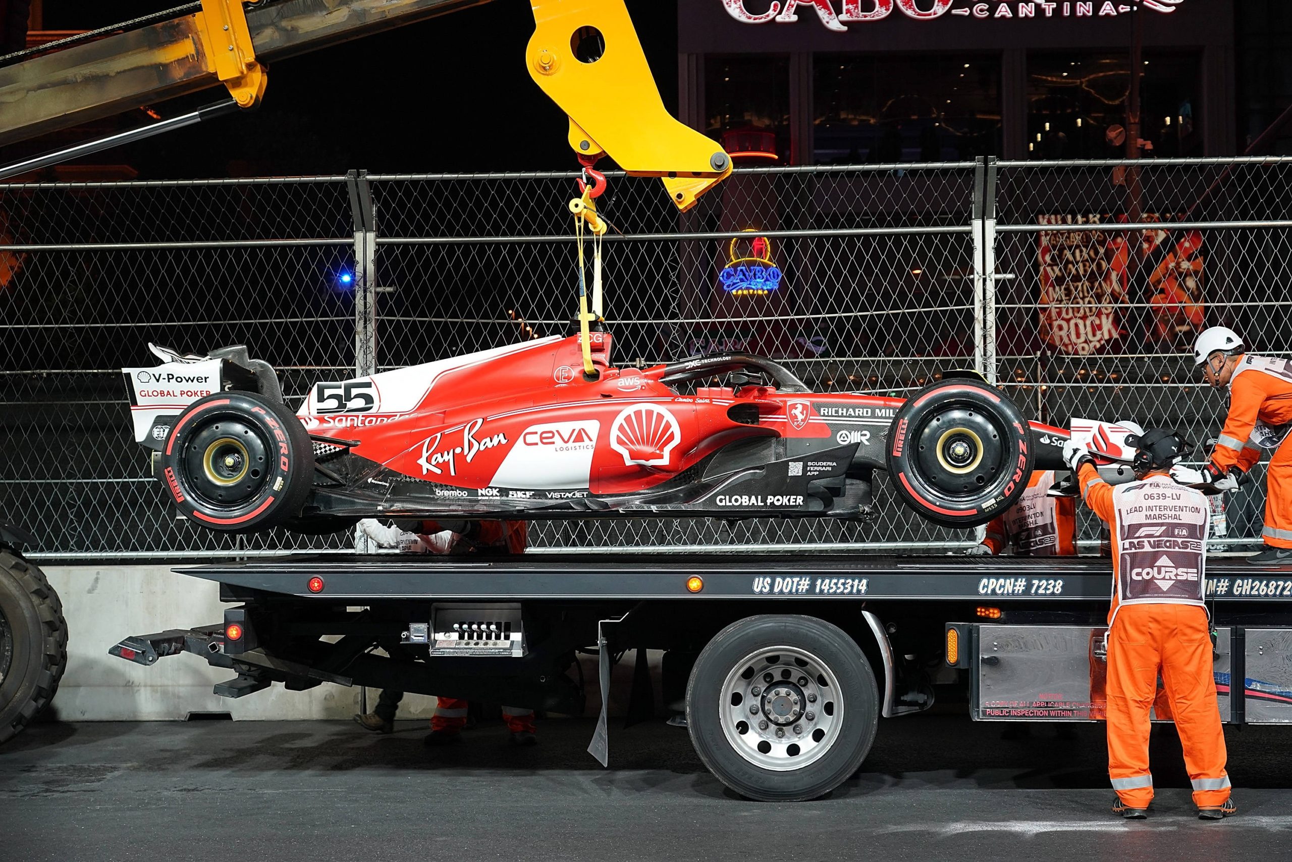 Sainz vol ongeloof na gridstraf in Las Vegas: 'Ik zal dit weekend niet ...