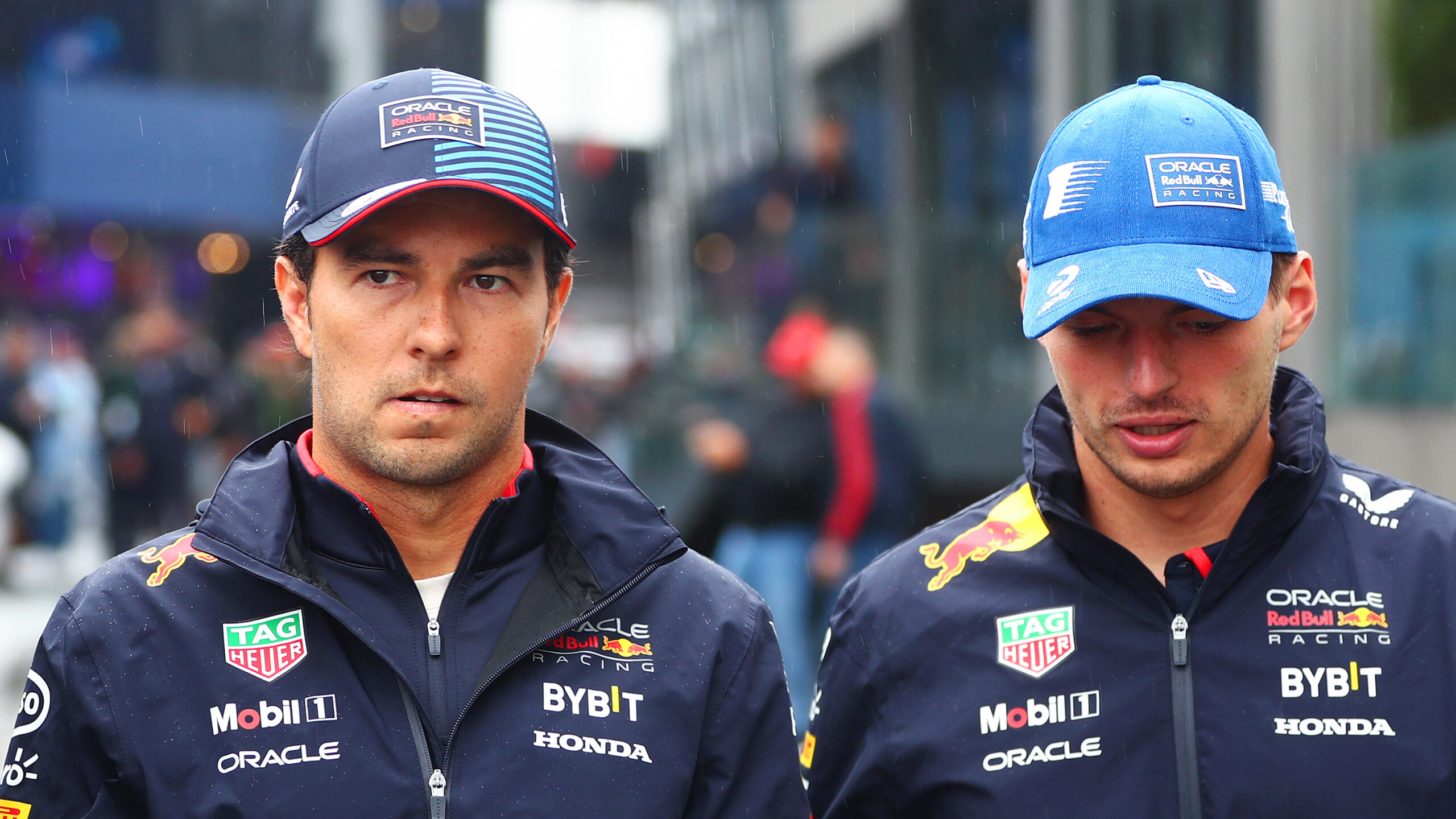 Pérez geeft eerlijk toe: 'Max kan er beter mee omgaan'