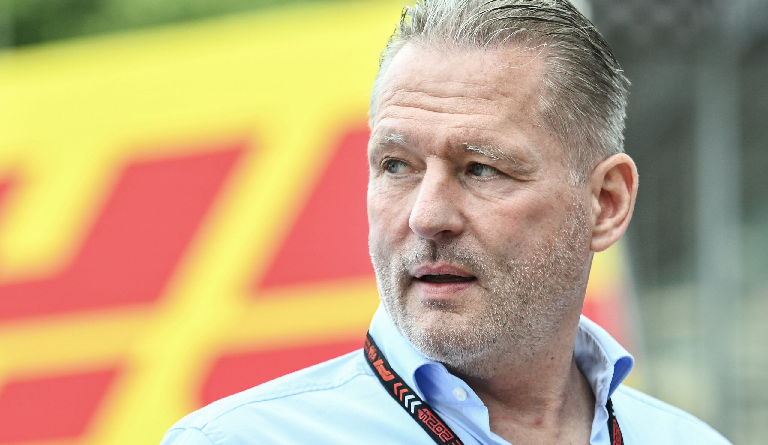 Jos Verstappen reageert op 'belachelijke' taakstraf voor zoon Max - Formule1.nl
