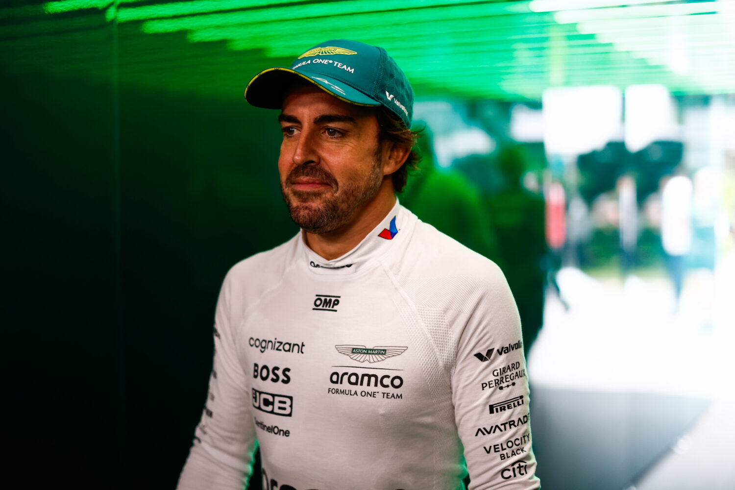 Alonso heeft zelf initiatief genomen: 'Ik heb Adrian Newey benaderd ...