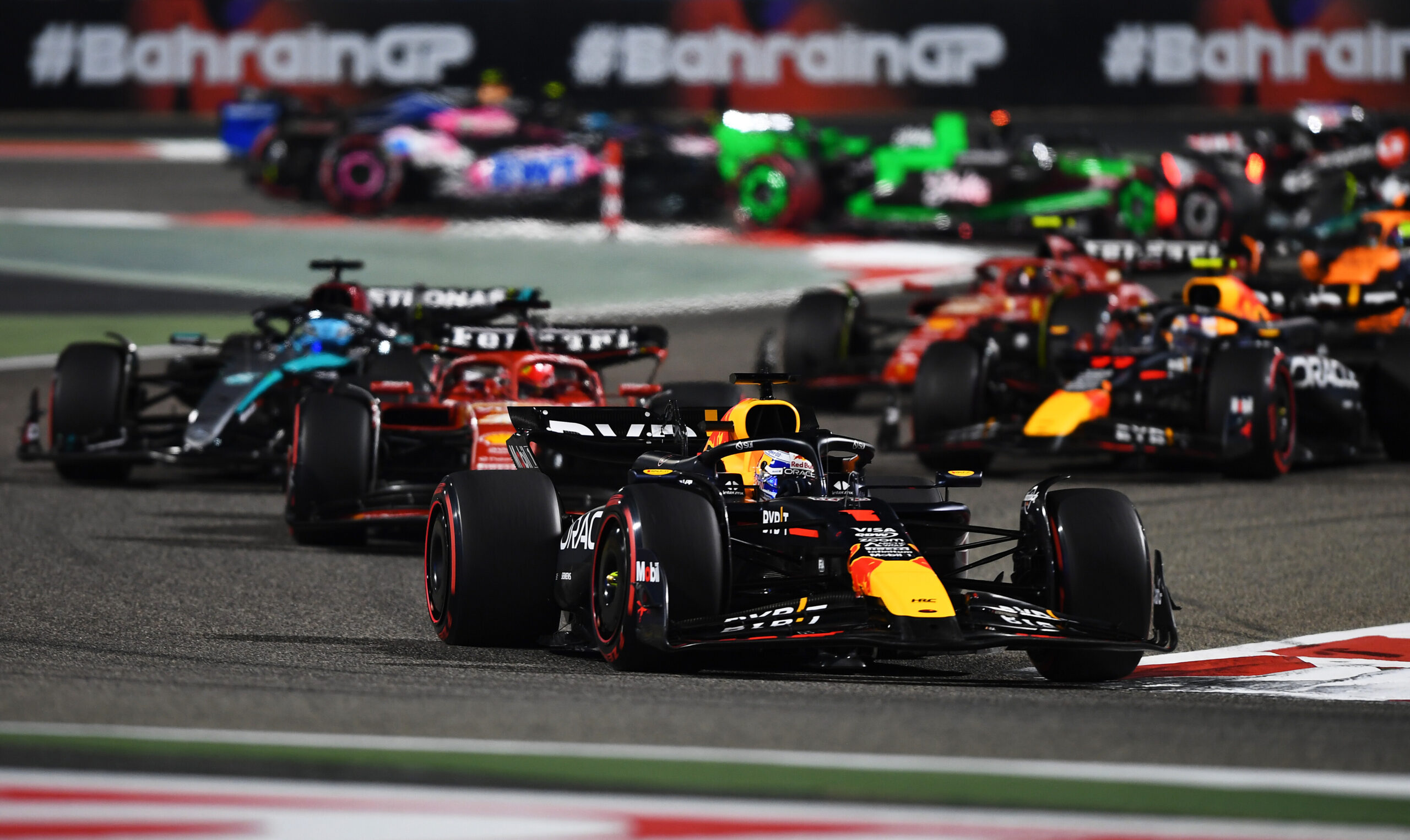 Tijdschema GP Bahrein: Zo laat begint de race - Formule1.nl