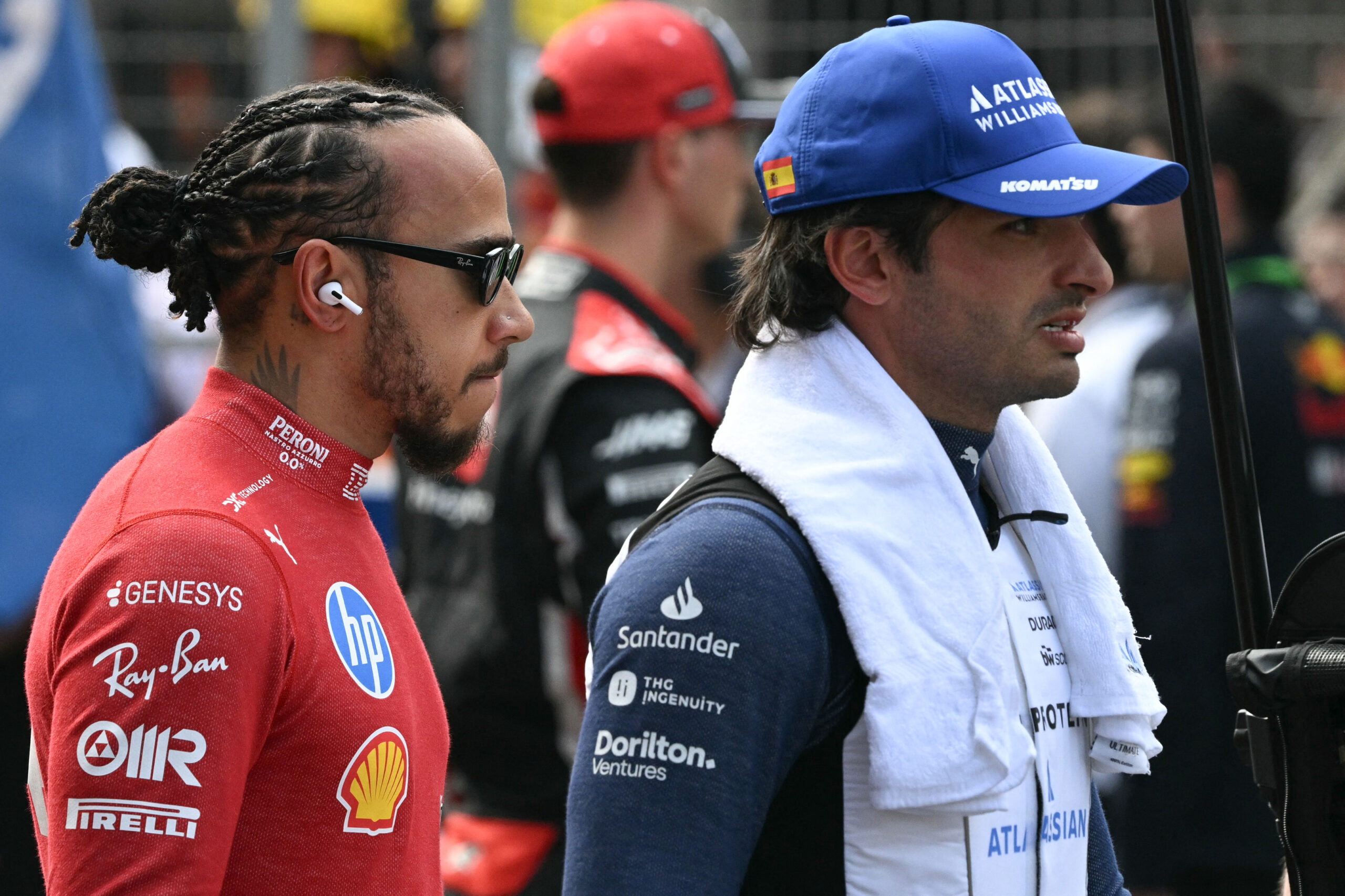 Sainz prijst Hamilton: ‘Als ik niet in F1 reed, was hij mijn idool’
